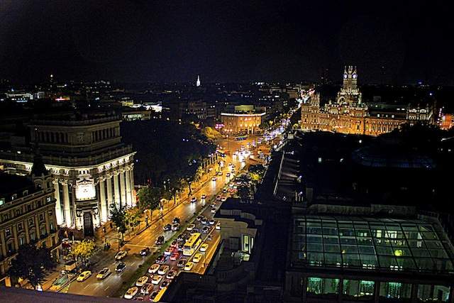 How to Make Friends in a Foreign City - BootsnAll Travel Articles